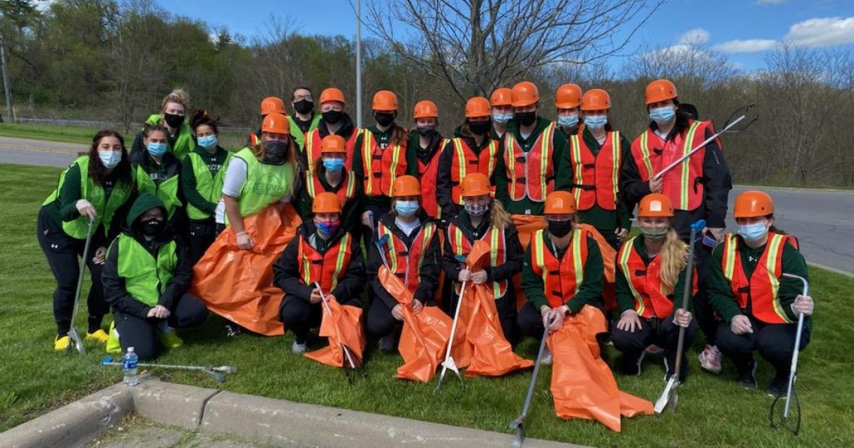 Students, employees collect 28 bags of trash during highway clean-up ...
